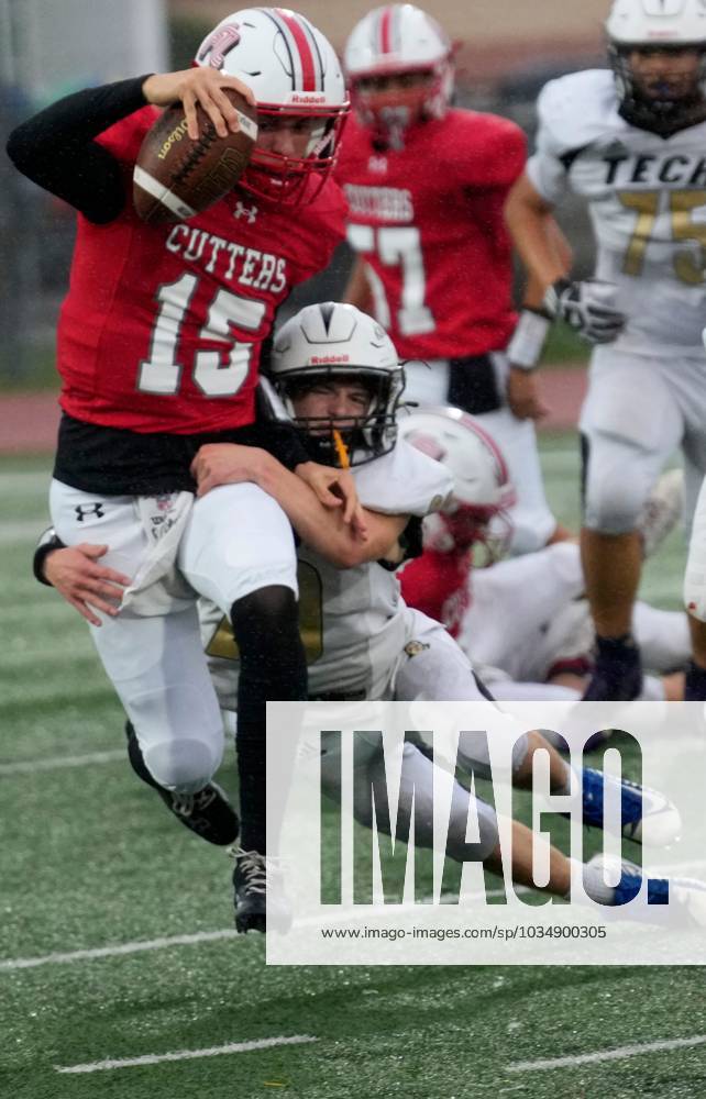 Syndication: The Record Cooper Peck, of Fair Lawn, runs with the ball ...