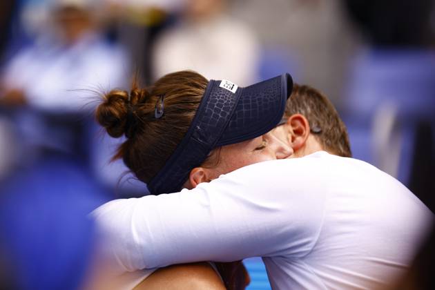 Tokyo, Japan: Veronika KUDERMETOVA s husband the former player Sergei ...