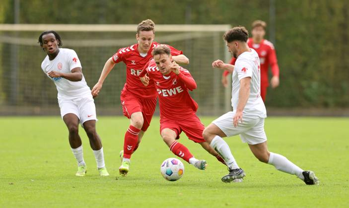 Photo Nick Gutmann Norderstedt , red against Can Denis Yildiz ETV ...