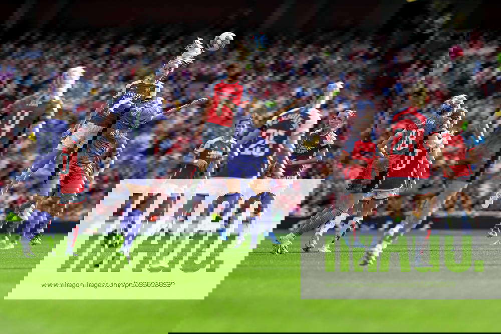 Amanda Ilestedt of Arsenal Women rises to head the ball during the FA ...