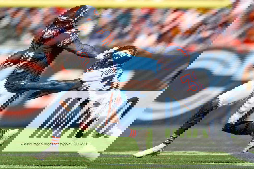 CHICAGO, IL - OCTOBER 01: Chicago Bears wide receiver Velus Jones Jr ...