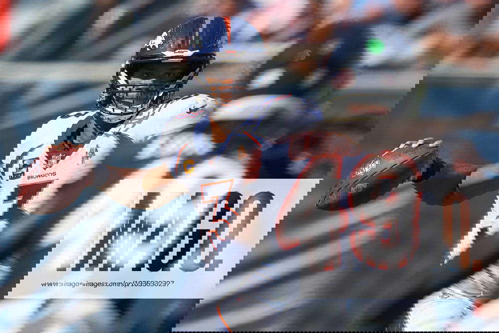 CHICAGO, IL - OCTOBER 01: Denver Broncos quarterback Russell Wilson (3 ...