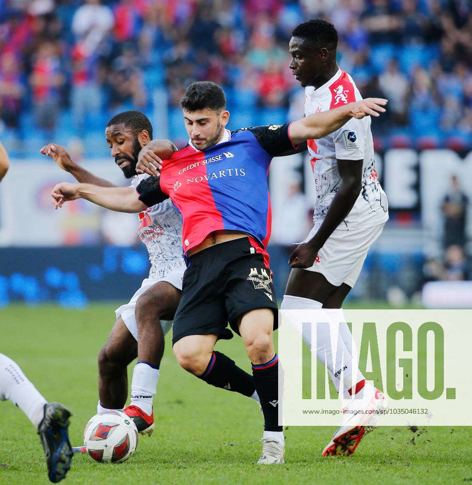 FC Basel Lausanne Ouchy Yusuf Demir vs Mohamed Abdallah and Emmanuel ...