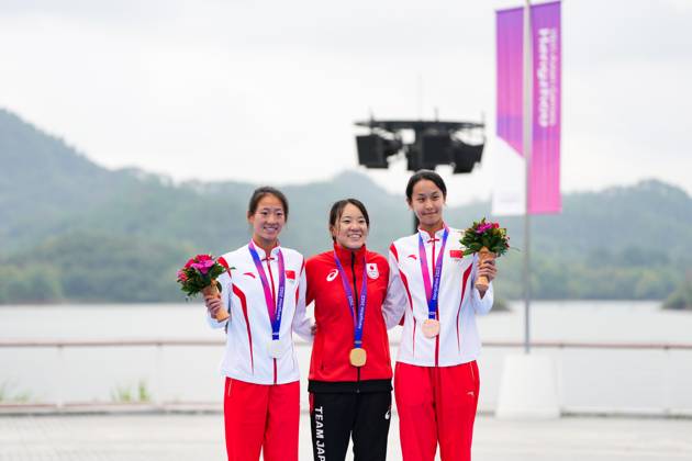 Xinyu Lin, Yuko Takahashi, Yifan Yang, Triathlon : Women s Individual ...