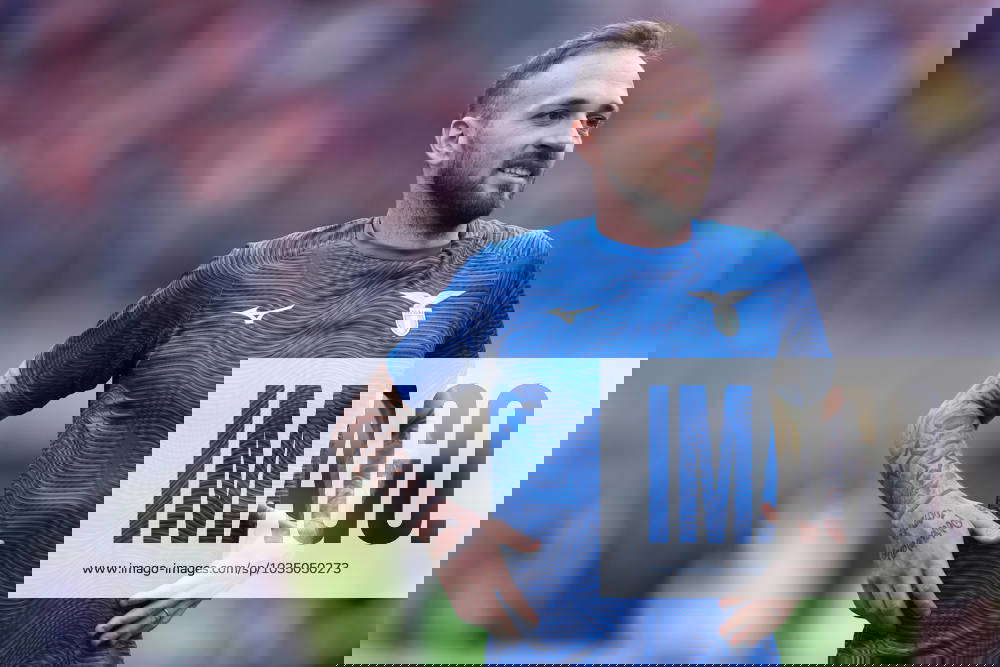 Ac Milan - Ss Lazio Manuel Lazzari of Ss Lazio during warm up before the Serie A match beetween Ac