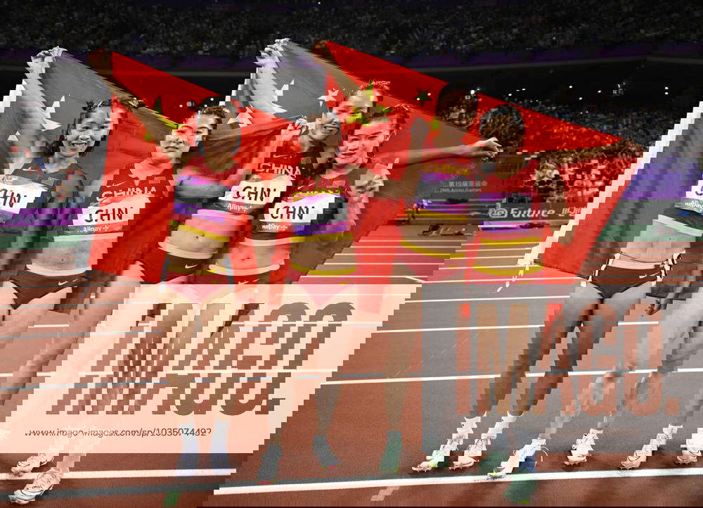 (231003) -- HANGZHOU, Oct. 3, 2023 -- Ge Manqi, Yuan Qiqi, Wei Yongli and Liang Xiaojing(Left to