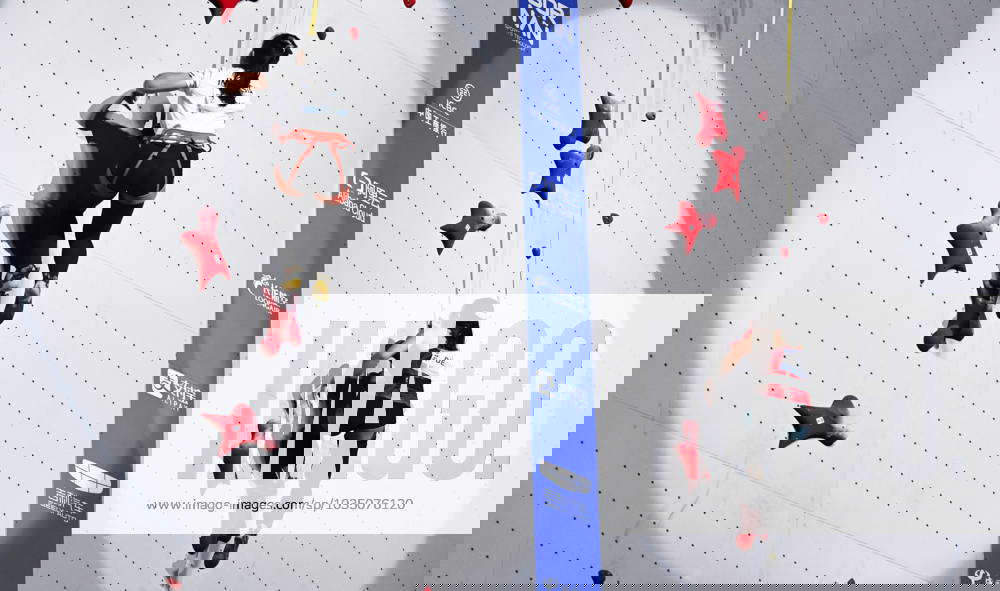 SHAOXING, Oct. 3, 2023 -- Desak Made Rita Kusuma Dewi of Indonesia and ...