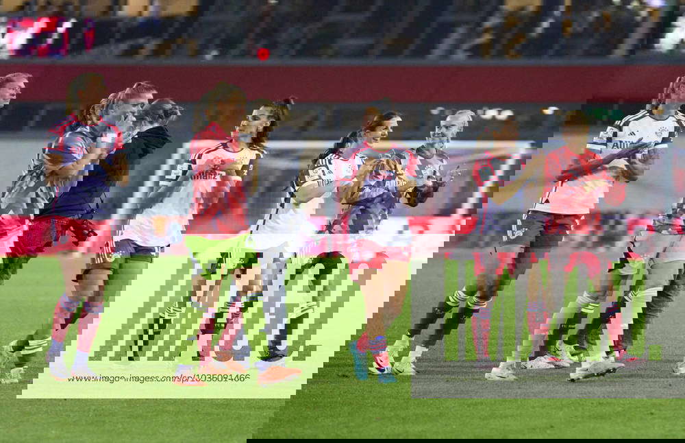 FCB team celebrate with fans: Maximiliane Rall, FCB Women 8 Anna ...