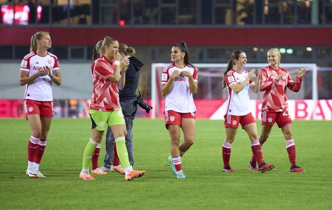 FCB team celebrate with fans: Maximiliane Rall, FCB Women 8 Anna ...