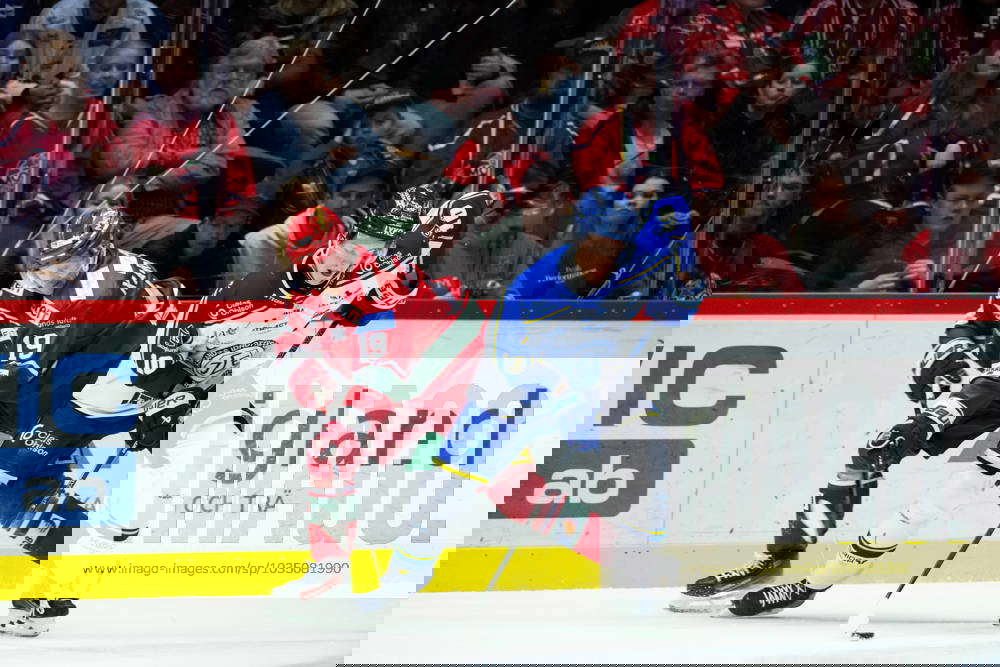 MoDos Erik Karlsson and Leksands Anton Johansson during the SHL ice hockey match between MoDo and