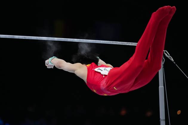 (231004) -- ANTWERP, Oct. 4, 2023 -- Su Weide of China competes on the ...
