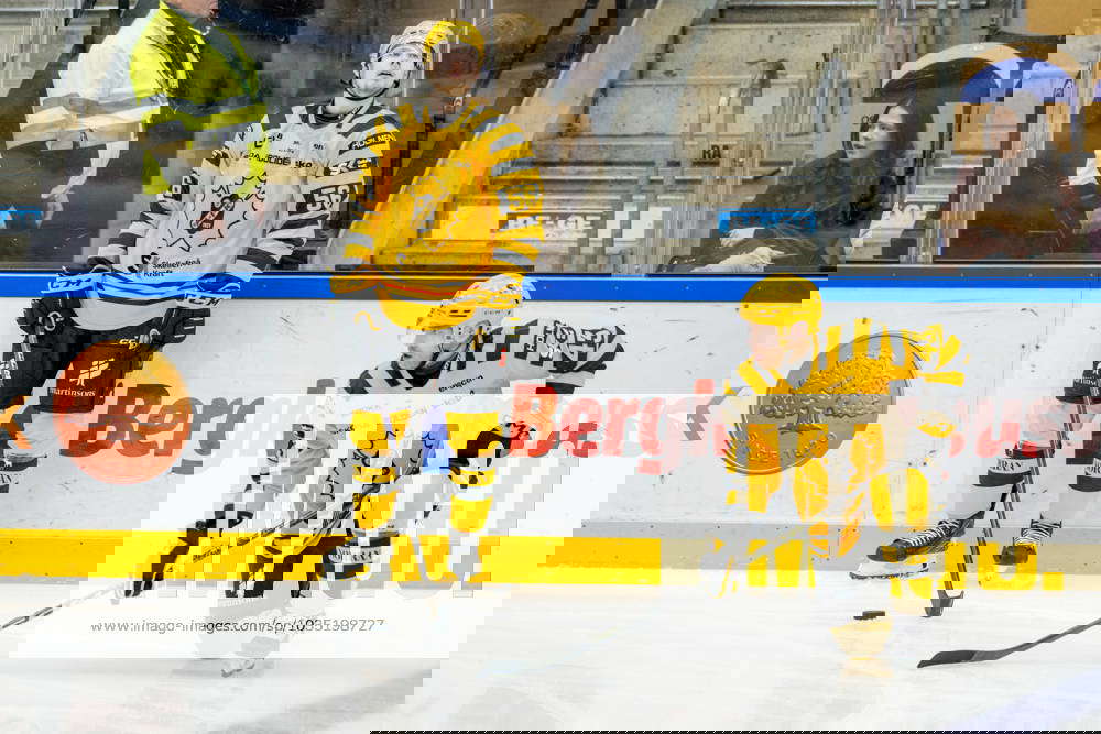 Skellefteas Anton Olsson and Filip Sandberg during the SHL ice hockey match between Oskarshamn and