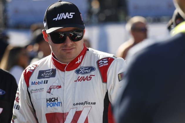 CHARLOTTE, NC - OCTOBER 09: Cole Custer ( 41 Stewart Haas Racing ...