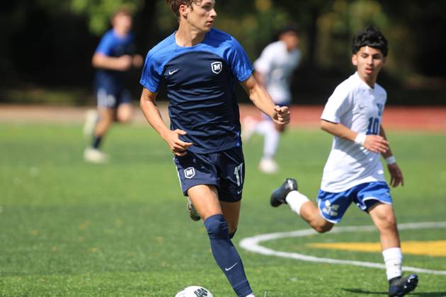Syndication: The Enquirer Moeller senior Mason Cooper with Elder junior ...