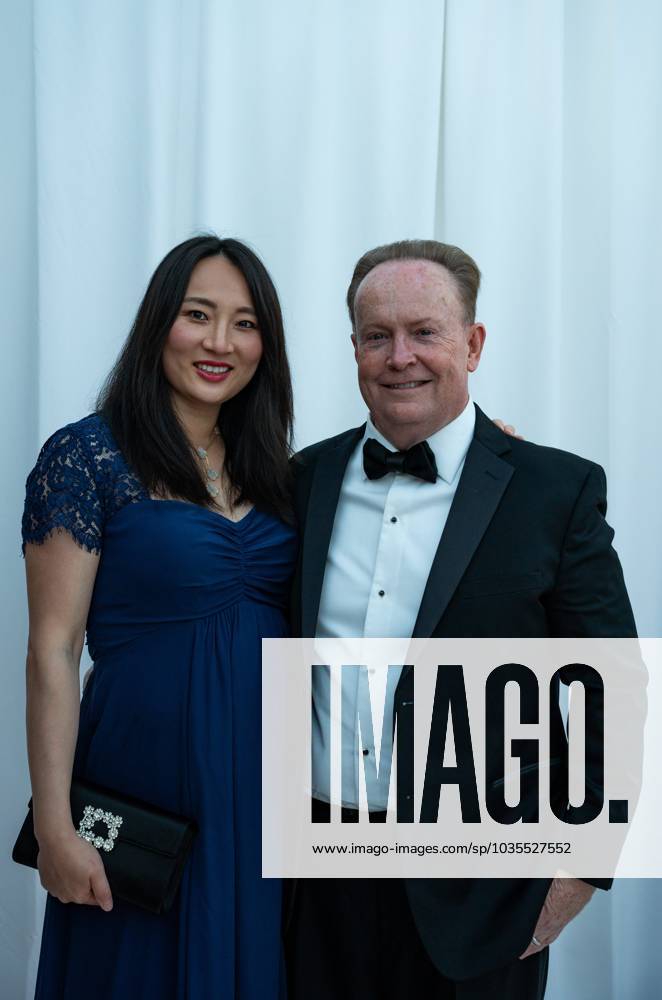 Syndication: The Tennessean Leiyan and Larry Keele stand for a portrait ...