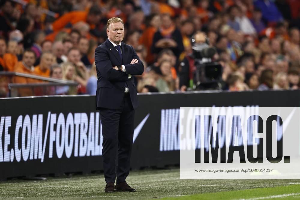 AMSTERDAM - Holland coach Ronald Koeman during the European ...