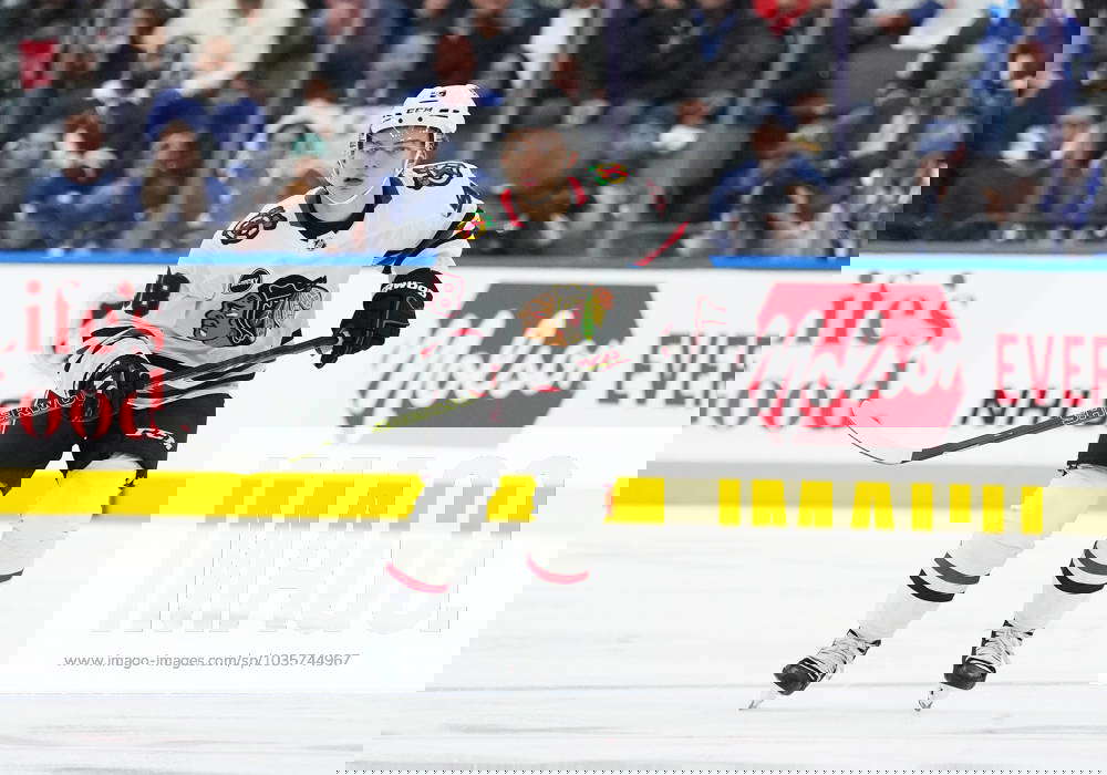 NHL, Eishockey Herren, USA Chicago Blackhawks at Toronto Maple Leafs ...