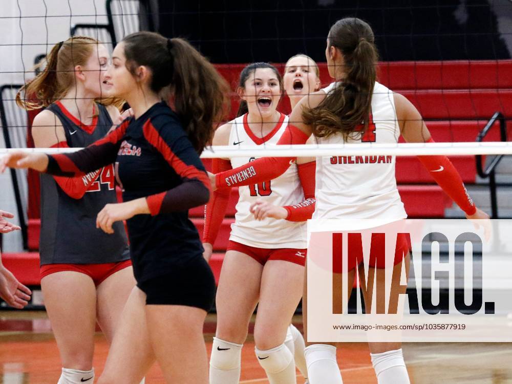 Syndication: Zanesville Times Recorder Sheridan s Regan Davis, left ...
