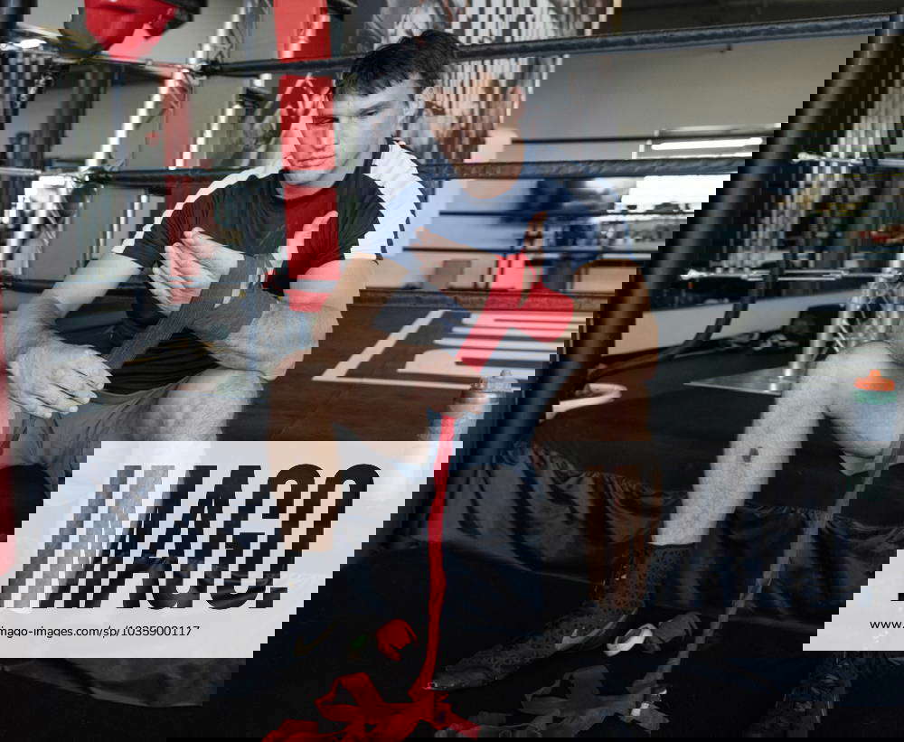 October 19, 2023, Montreal, PQ, Canada: Canadian heavyweight boxer ...