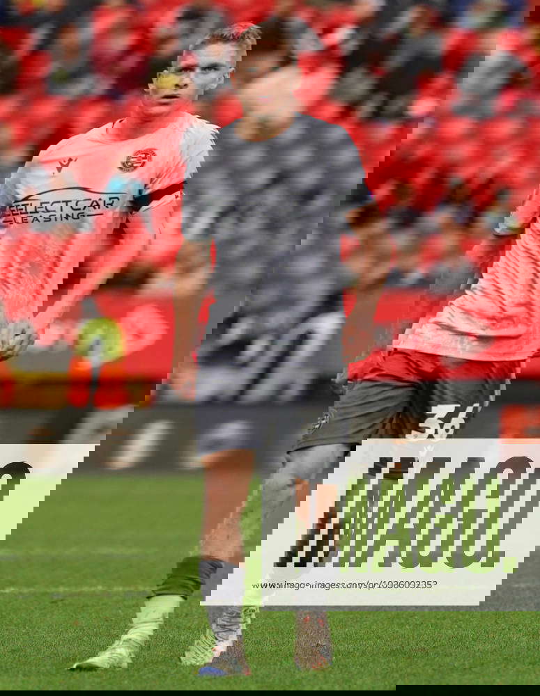 LONDON, ENGLAND - OCTOBER 21: Michael Craig of Reading during the Sky ...