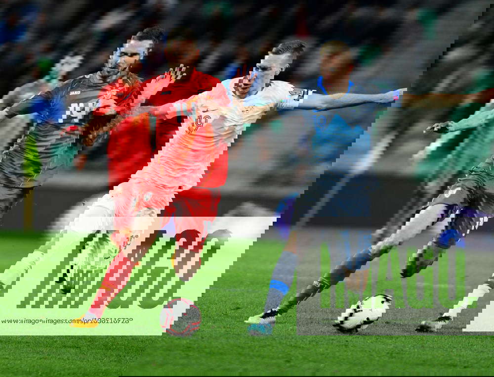 Darko Velkovski from Macedonia in action against Robert Barsic from ...