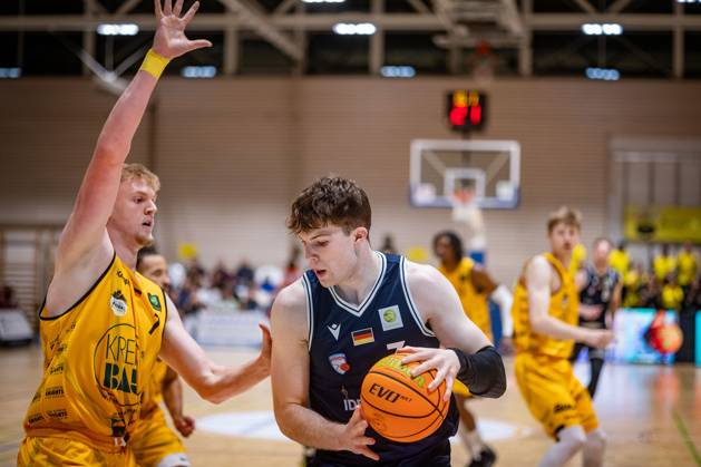 Antonio Dorn Bozic Estriche Knights Kirchheim, 07 Jakob Dwight ...