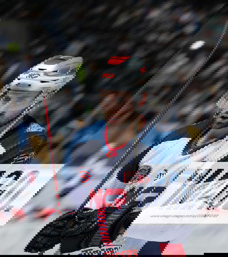 Evan Barratt Nuernberg Ice Tigers, 10 EHC Red Bull Muenchen vs ...