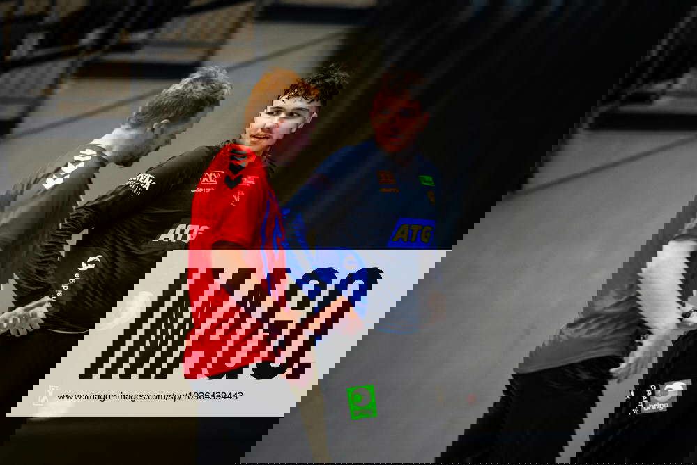 231031 Groundskeeper Marko Roganovic during a training session with ...