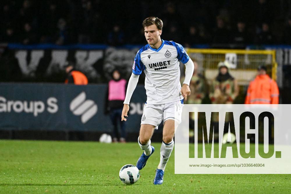 231105 Royale Union Saint-Gilloise vs Club Brugge Bjorn Meijer of Club Brugge pictured in action