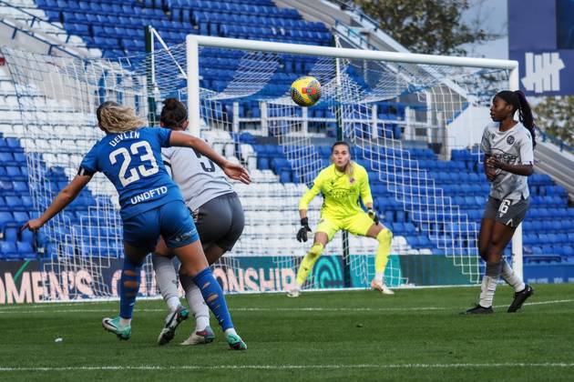 Birmingham, England, November 5th 2023: Charlie Devlin (23 Birmingham ...