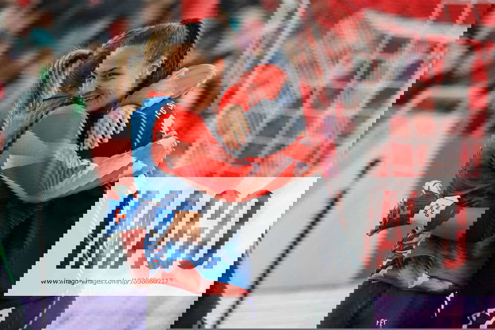 Maria Luisa Grohs FC Bayern Muenchen, 22 celebrates the 2-0 goal by ...