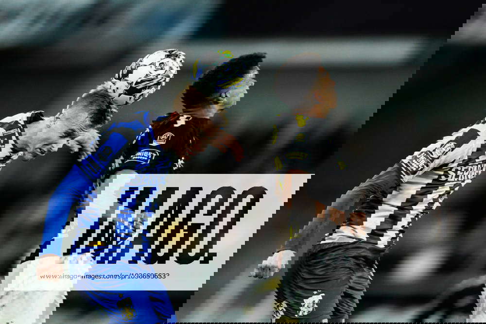 231106 IFK Gothenburgs Gustaf Norlin and AIKs Rui Modesto during the ...