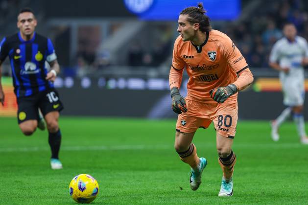 Stefano Turari of Frosinone Calcio seen in action during Serie A 2023 ...