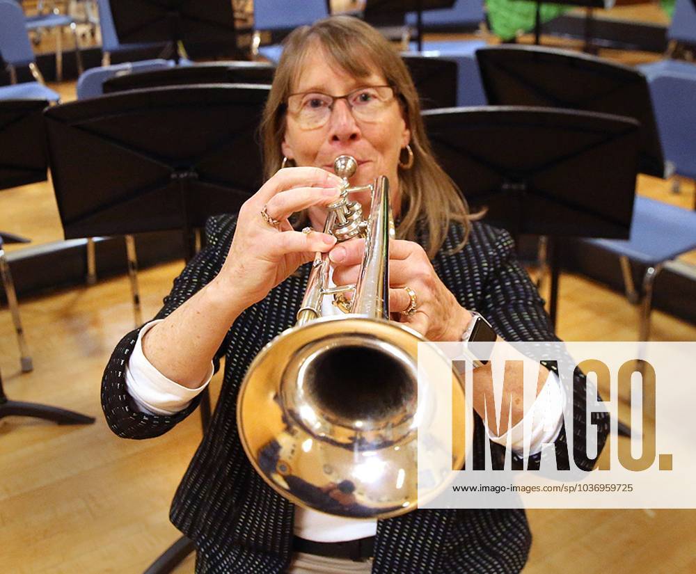 Syndication: Fosters Daily Democrat Laurie Ellis, a teacher in ...