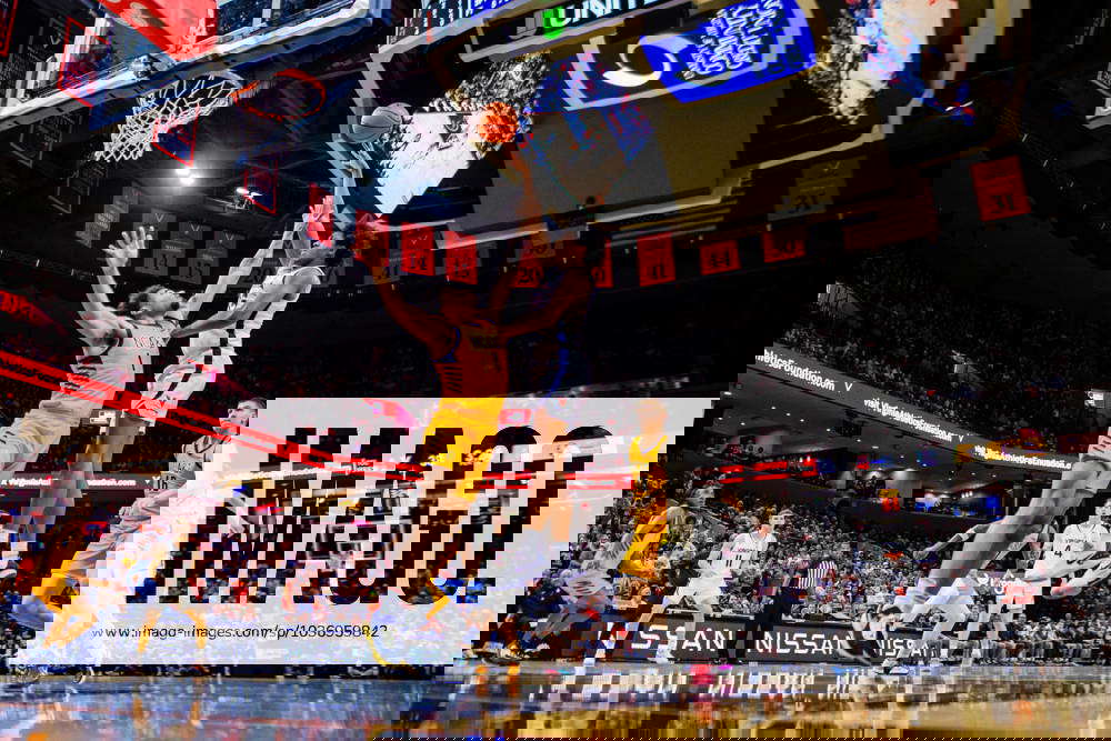 November 14, 2023: Virginia Cavaliers guard Leon Bond III (35) shoots ...