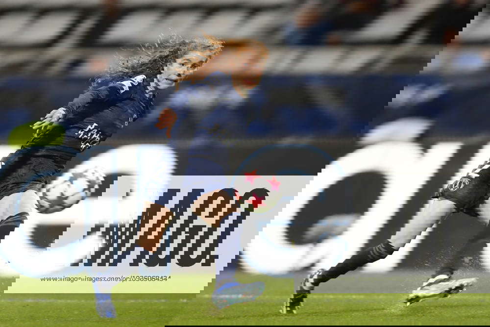 Celina Ould Hocine (Paris FC) FOOTBALL FEMININ : Paris FC Vs Hacken ...