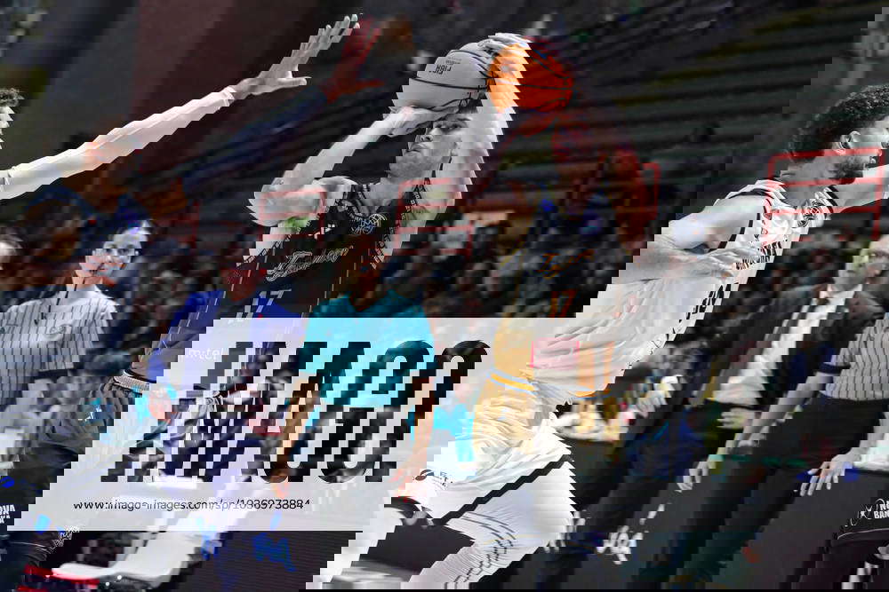 17 Mario Nakic during Bertram Derthona Tortona vs Igokea, Champions ...