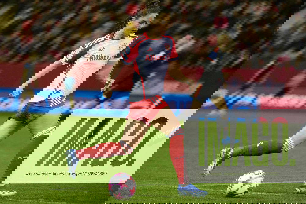ZADRAZIL Sarah FC Bayern 25 , 2023 24 CL Women FC Bayern Munich Women ...
