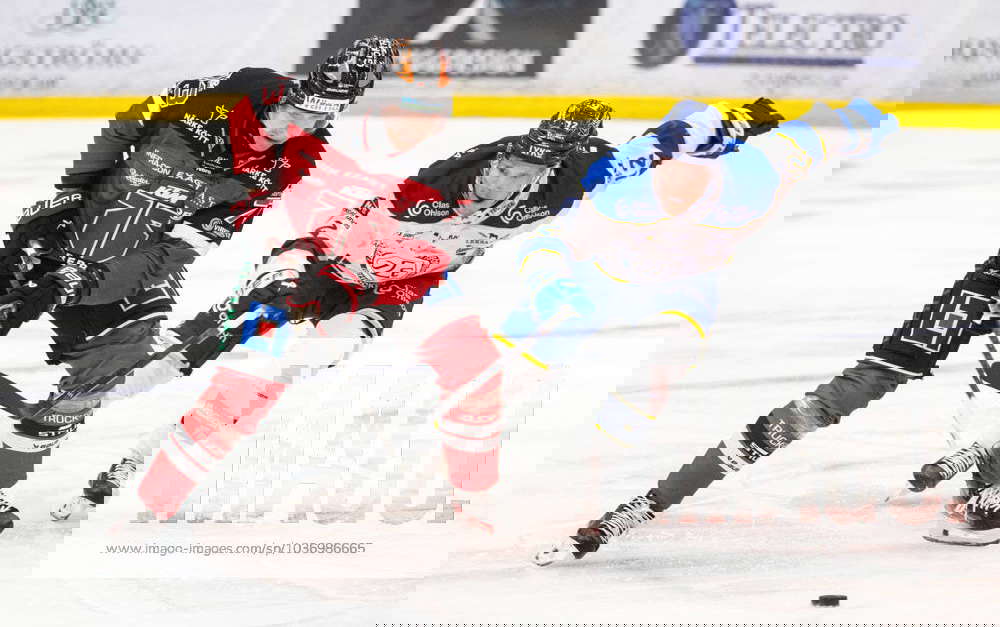 231116 Örebros Oliver Eklind and Leksands Kalle Östman during the SHL ice hockey match between