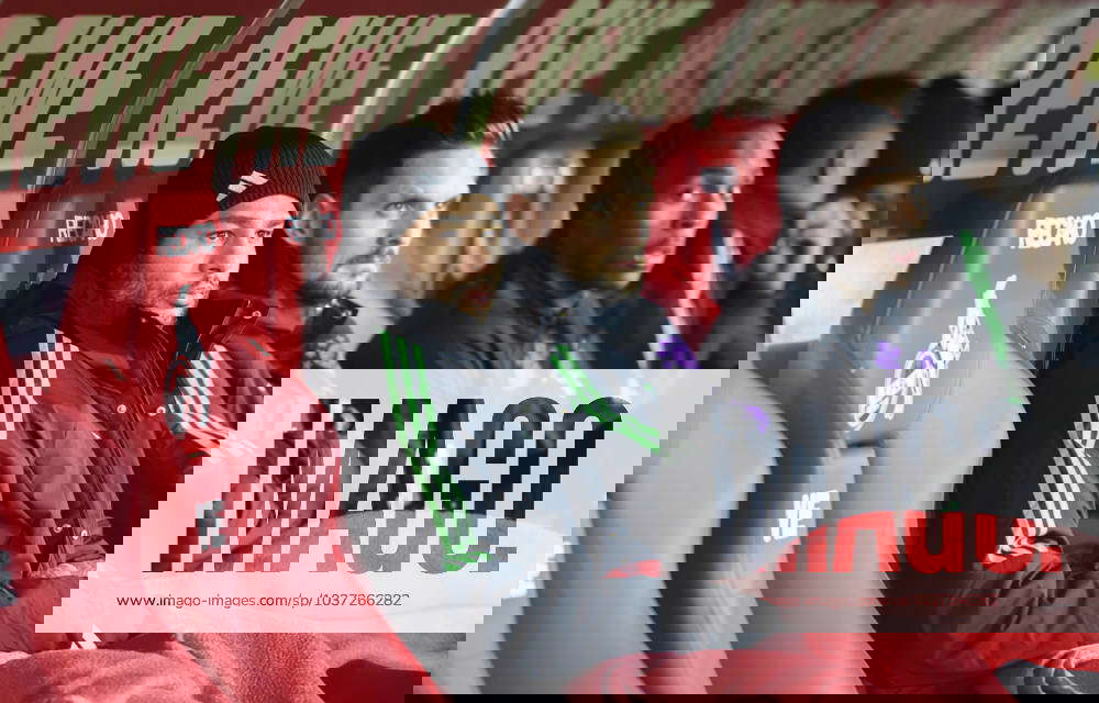 Substitutes bench M, f l Serge GNABRY M , Goalkeeper Sven ULREICH M ...