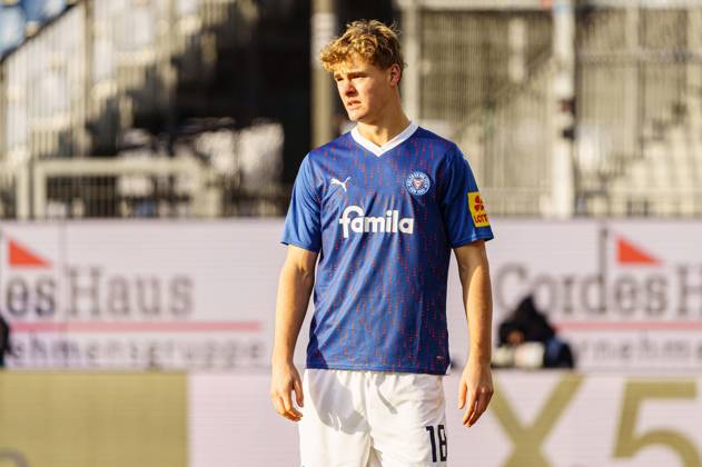 Tom Rothe Holstein Kiel, 18 GER, Holstein Kiel vs Hertha BSC Berlin ...