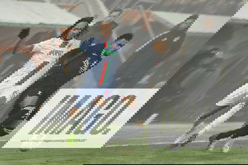 Kevin MBABU FC Augsburg , Action,duel against Ansgar KNAUFF Eintracht ...