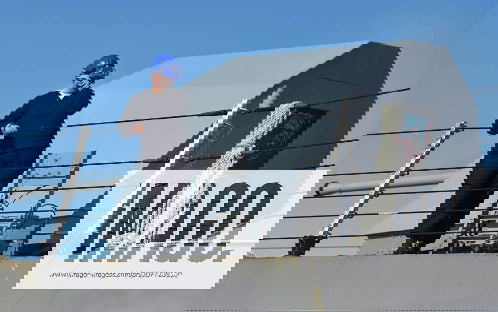 Syndication: Florida Times-Union Fire Controlman Second Class Stefanie ...