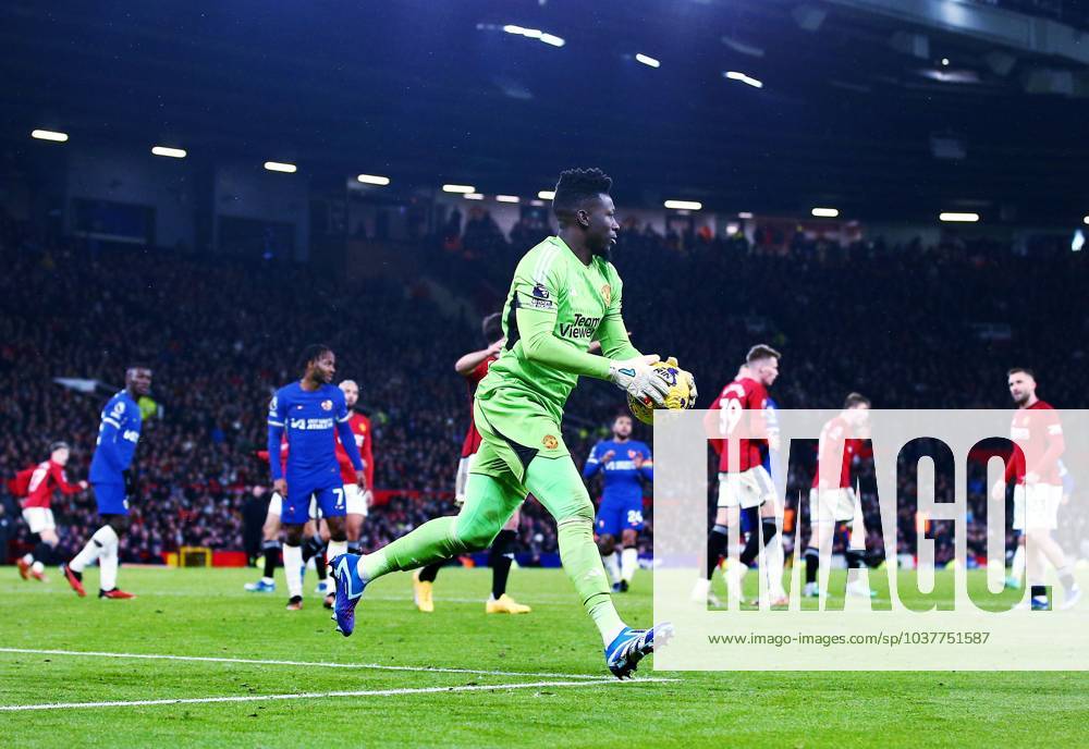 Manchester United, ManU goalkeeper Andre Onana Manchester United v ...