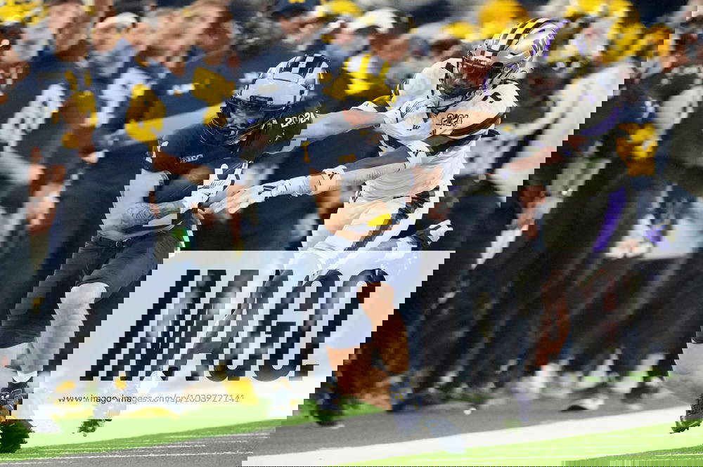 NCAA, College League, USA Football: CFP National Championship-Washington at Michigan Jan