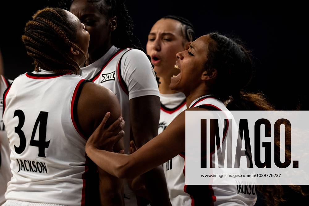 Syndication: The Enquirer Cincinnati Bearcats guard A riel Jackson (34 ...