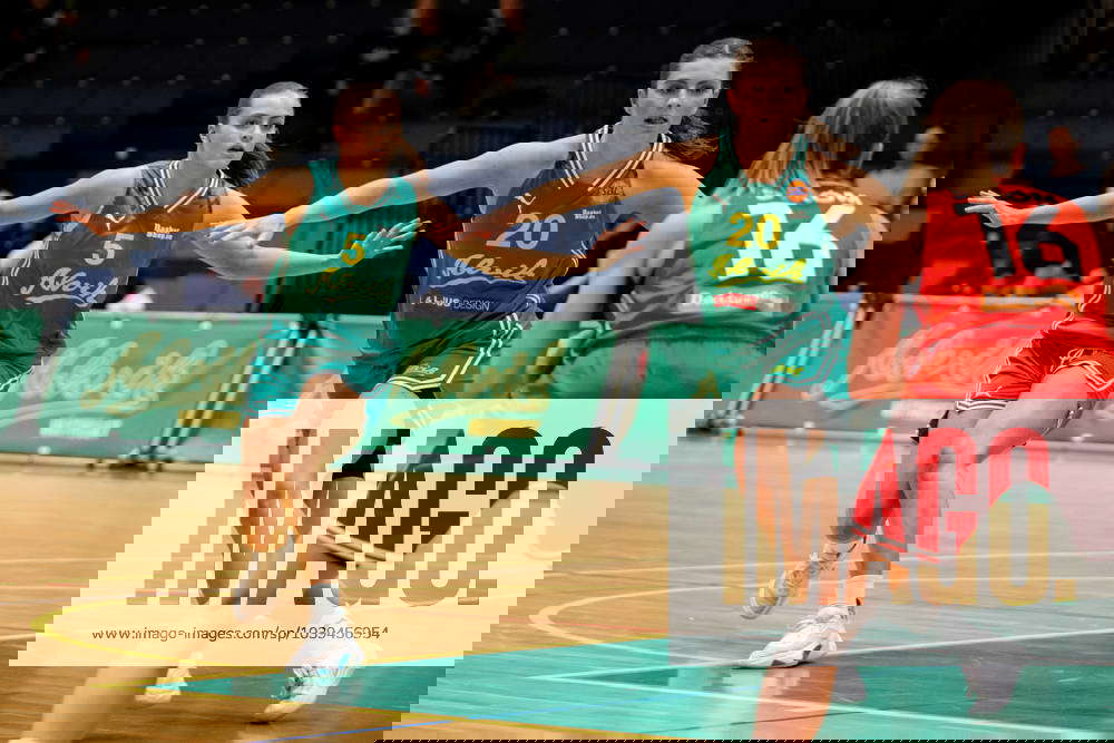 240124 Alviks Lisen Curman and Alice Curman during the womens SBL ...