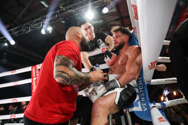 Boxing Universum Boxing Night 10, Waage, Cologne, 26 01 2024 Mourad ...