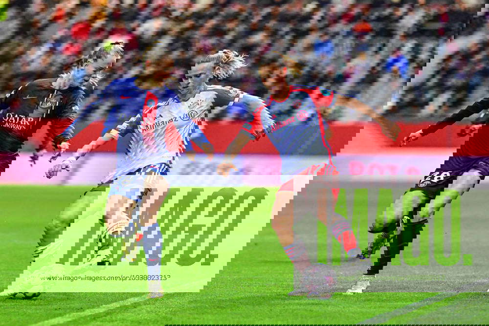 Jade Le Guilly 28 PSG and Klara Bühl 17 FC Bayern in action at the UEFA ...