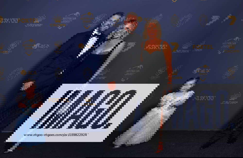 AUSTRALIAN CRICKET AWARDS 2024, Aaron Finch with wife Amy and daughter ...